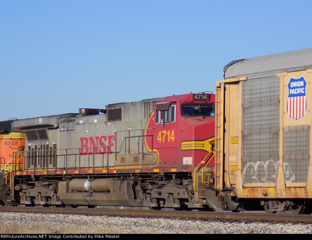 BNSF 4728